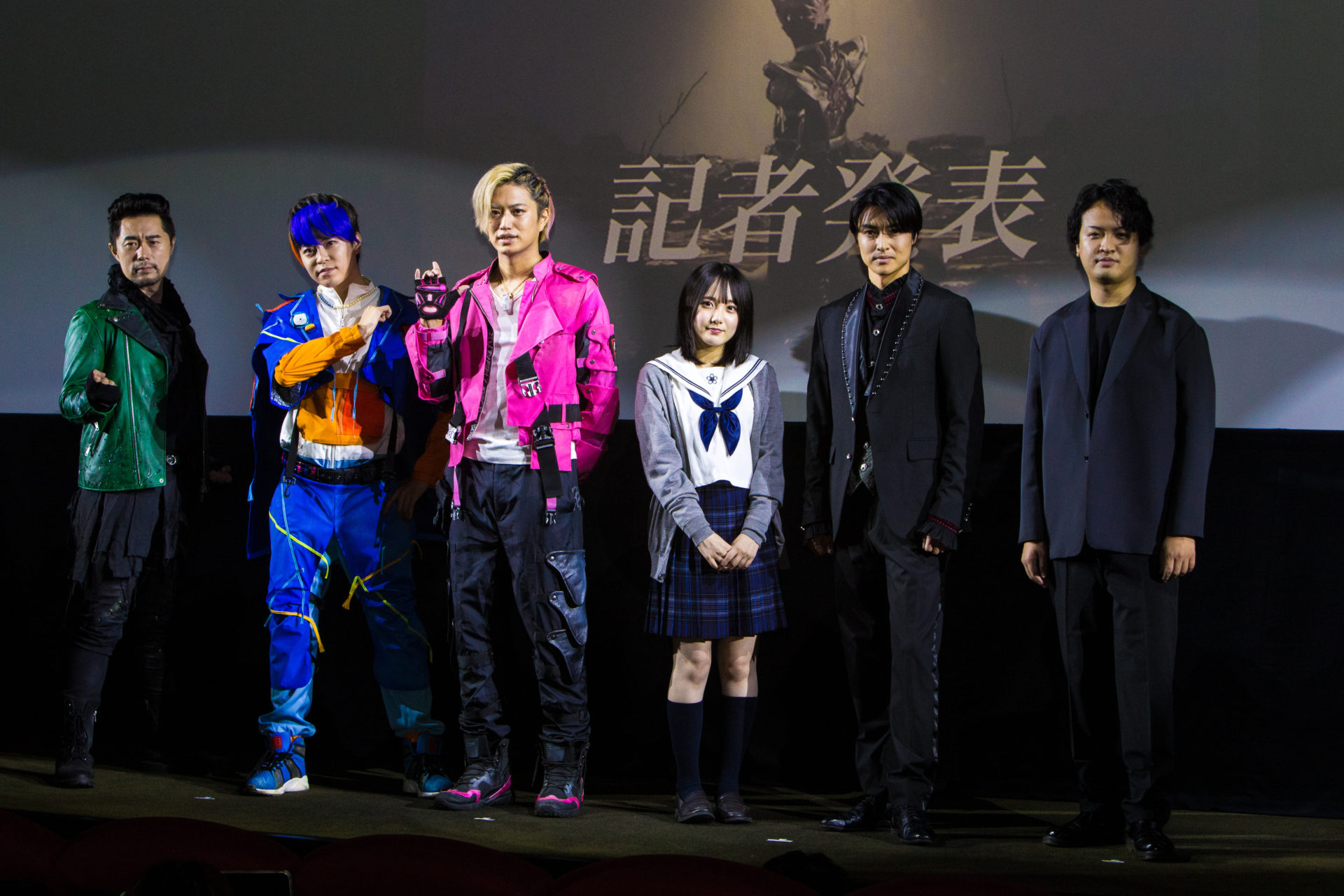 【レポート】Youtube連続特撮ドラマ『華衛士F8ABA6ジサリス』シーズン1 上映イベント開催！さらにシーズン2の製作も決定！ │ シアターウェブマガジン[カンフェティ]